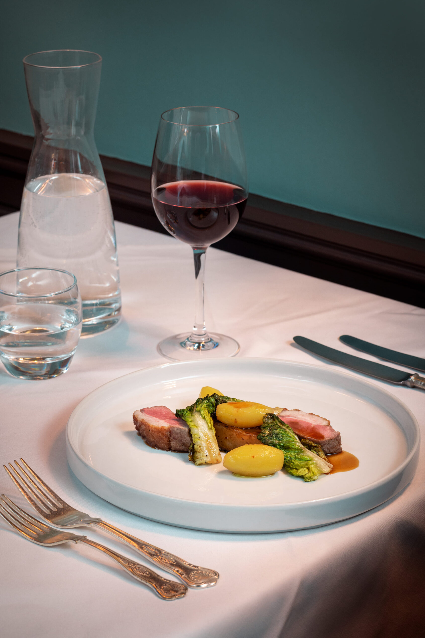 The Gallery Restaurant: 3 AA Rosettes Dining in Baslow, Peak District